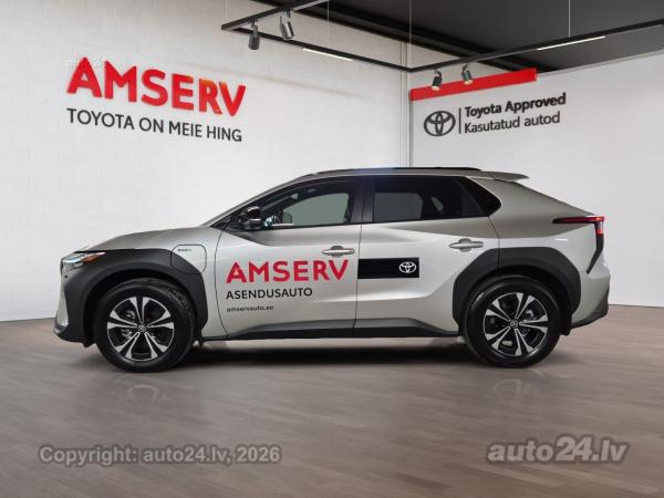 Тойота БЗ4Х 2025 в Таллин на AUTOMOTO.COM.LV Серый Тойота БЗ4Х 2025 в Таллин, объемом двигателя 0.00 л и пробегом 12 тыс. км за 39990 €, фото 4 на AUTOMOTO.COM.LV