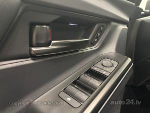 Pelēks Toyota bZ4X 2026 Kuresāre, ar dzinēja tilpumu 0.00 L un nobraukumu 0 tūkst. km par 45950 €, foto 10 vietnē AUTOMOTO.COM.LV