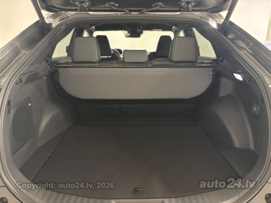 Pelēks Toyota bZ4X 2026 Kuresāre, ar dzinēja tilpumu 0.00 L un nobraukumu 0 tūkst. km par 45950 €, foto 15 vietnē AUTOMOTO.COM.LV