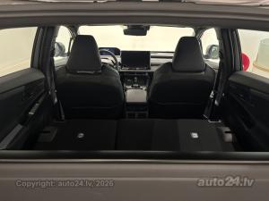 Pelēks Toyota bZ4X 2026 Kuresāre, ar dzinēja tilpumu 0.00 L un nobraukumu 0 tūkst. km par 45950 €, foto 16 vietnē AUTOMOTO.COM.LV