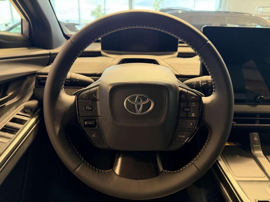 Pelēks Toyota bZ4X 2026 Šauļi, ar dzinēja tilpumu 0.00 L un nobraukumu 0 tūkst. km par 44150 €, foto 12 vietnē AUTOMOTO.COM.LV