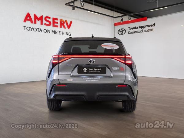 Pelēks Toyota bZ4X 2026 Tallina, ar dzinēja tilpumu 0.00 L un nobraukumu 14 tūkst. km par 46990 €, foto 5 vietnē AUTOMOTO.COM.LV