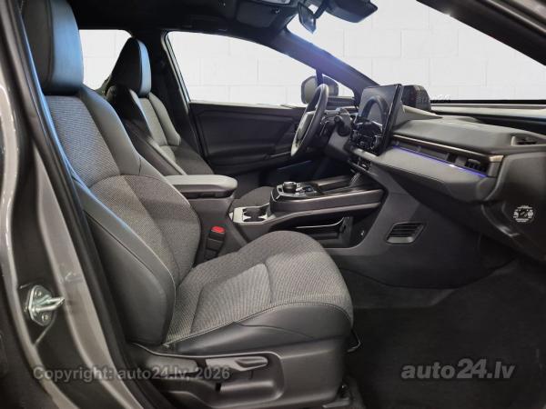 Pelēks Toyota bZ4X 2026 Tallina, ar dzinēja tilpumu 0.00 L un nobraukumu 14 tūkst. km par 46990 €, foto 7 vietnē AUTOMOTO.COM.LV