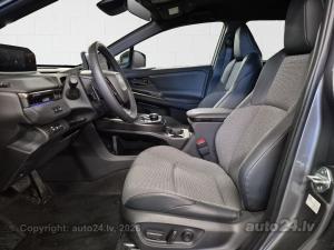 Pelēks Toyota bZ4X 2026 Tallina, ar dzinēja tilpumu 0.00 L un nobraukumu 14 tūkst. km par 46990 €, foto 12 vietnē AUTOMOTO.COM.LV