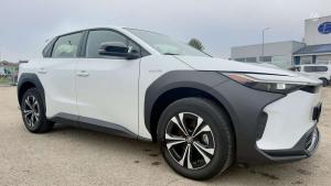 Balts Toyota bZ4X 2023 Šauļi, ar dzinēja tilpumu 0.00 L un nobraukumu 26 tūkst. km par 23850 €, foto 4 vietnē AUTOMOTO.COM.LV