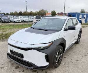 Balts Toyota bZ4X 2023 Šauļi, ar dzinēja tilpumu 0.00 L un nobraukumu 26 tūkst. km par 23850 €, foto 8 vietnē AUTOMOTO.COM.LV