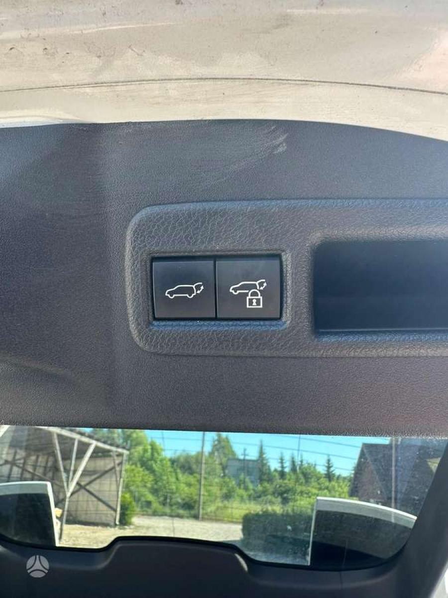 Balts Toyota bZ4X 2024 Klaipėda, ar dzinēja tilpumu 0.00 L un nobraukumu 75 tūkst. km par 15500 €, foto 19 vietnē AUTOMOTO.COM.LV