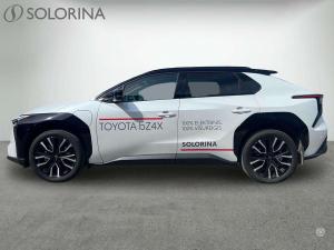 Белый Тойота БЗ4Х 2025 в Клайпеда, объемом двигателя 0.00 л и пробегом 3 тыс. км за 46400 €, фото 4 на AUTOMOTO.COM.LV