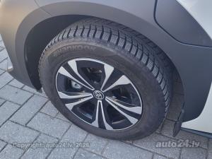 Balts Toyota bZ4X 2025 Tallina, ar dzinēja tilpumu 0.00 L un nobraukumu 15 tūkst. km par 35995 €, foto 18 vietnē AUTOMOTO.COM.LV