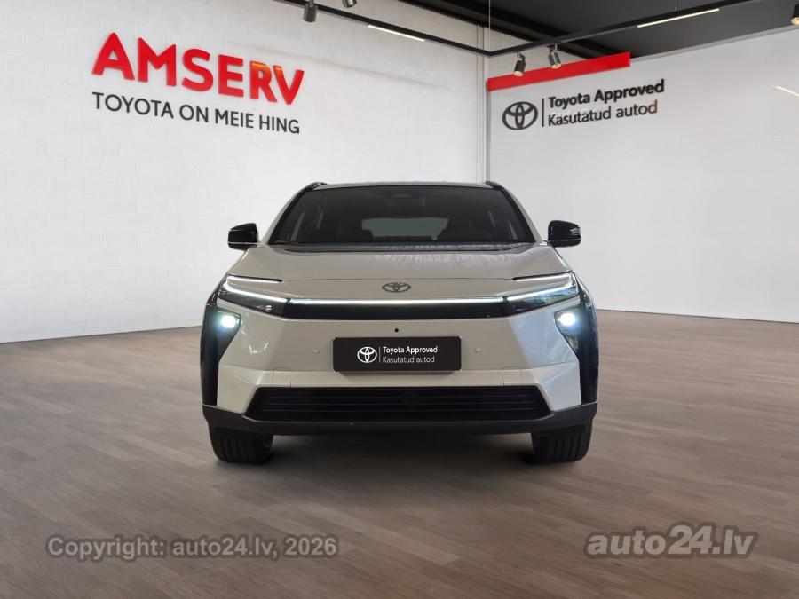 Белый Тойота БЗ4Х 2026 в Таллин, объемом двигателя 0.00 л и пробегом 0 тыс. км за 49990 €, фото 6 на AUTOMOTO.COM.LV