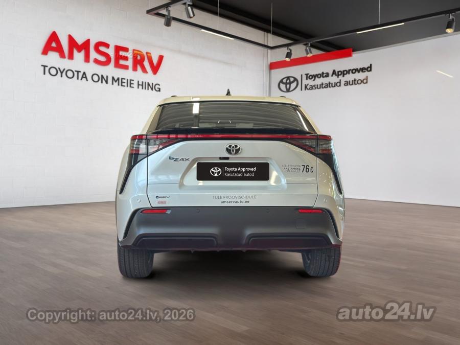 Balts Toyota bZ4X 2026 Tartu, ar dzinēja tilpumu 0.00 L un nobraukumu 13 tūkst. km par 42000 €, foto 5 vietnē AUTOMOTO.COM.LV
