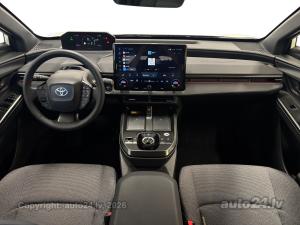 Balts Toyota bZ4X 2026 Tartu, ar dzinēja tilpumu 0.00 L un nobraukumu 13 tūkst. km par 42000 €, foto 9 vietnē AUTOMOTO.COM.LV