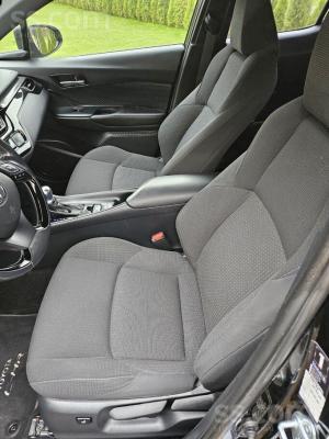 Melns Toyota C-HR 2019 Rīga, ar dzinēja tilpumu 1.20 L un nobraukumu 160 tūkst. km par 13600 €, foto 3 vietnē AUTOMOTO.COM.LV