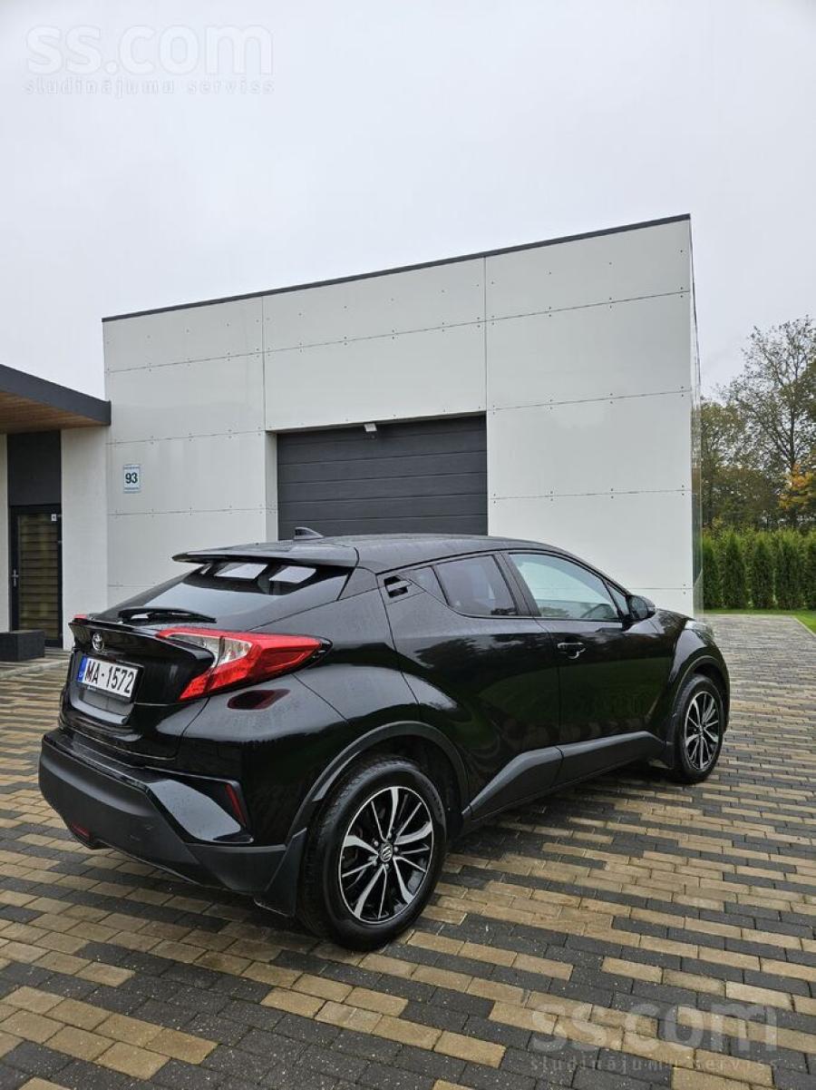 Melns Toyota C-HR 2019 Rīga, ar dzinēja tilpumu 1.20 L un nobraukumu 160 tūkst. km par 13600 €, foto 8 vietnē AUTOMOTO.COM.LV