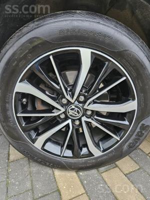 Melns Toyota C-HR 2019 Rīga, ar dzinēja tilpumu 1.20 L un nobraukumu 160 tūkst. km par 13600 €, foto 16 vietnē AUTOMOTO.COM.LV
