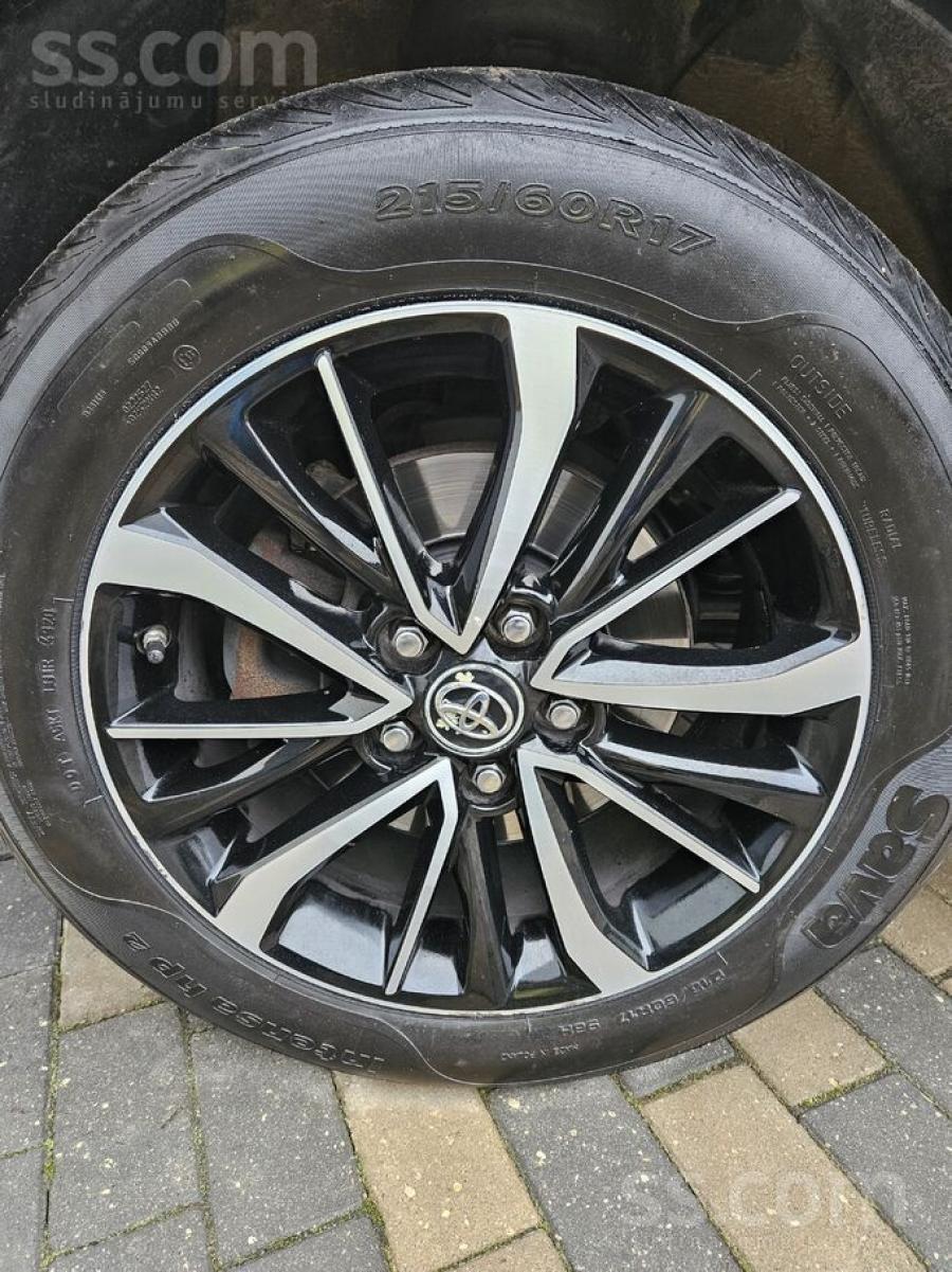 Melns Toyota C-HR 2019 Rīga, ar dzinēja tilpumu 1.20 L un nobraukumu 160 tūkst. km par 13600 €, foto 16 vietnē AUTOMOTO.COM.LV