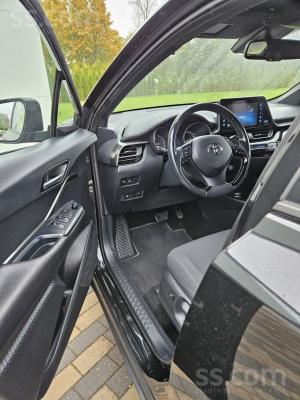 Melns Toyota C-HR 2019 Rīga, ar dzinēja tilpumu 1.20 L un nobraukumu 160 tūkst. km par 13600 €, foto 19 vietnē AUTOMOTO.COM.LV