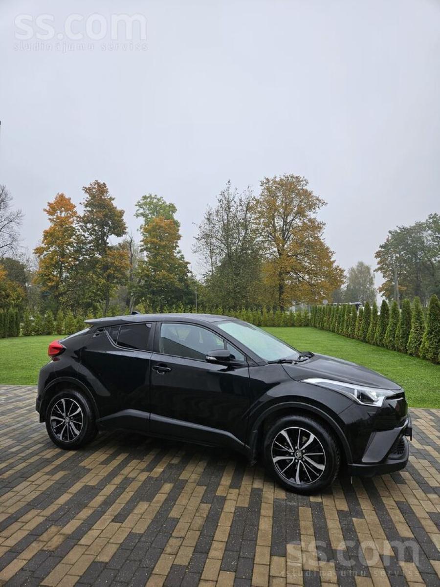 Melns Toyota C-HR 2019 Rīga, ar dzinēja tilpumu 1.20 L un nobraukumu 160 tūkst. km par 13600 €, foto 21 vietnē AUTOMOTO.COM.LV