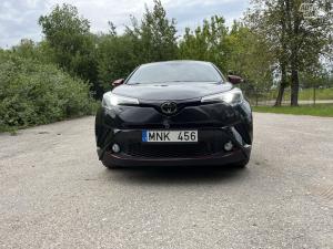 Melns Toyota C-HR 2016 Ukmergė, ar dzinēja tilpumu 1.20 L un nobraukumu 240 tūkst. km par 12200 €, foto 4 vietnē AUTOMOTO.COM.LV