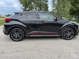 Melns Toyota C-HR 2016 Ukmergė, ar dzinēja tilpumu 1.20 L un nobraukumu 240 tūkst. km par 12200 €, foto 5 vietnē AUTOMOTO.COM.LV