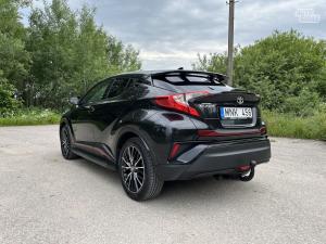 Melns Toyota C-HR 2016 Ukmergė, ar dzinēja tilpumu 1.20 L un nobraukumu 240 tūkst. km par 12200 €, foto 8 vietnē AUTOMOTO.COM.LV