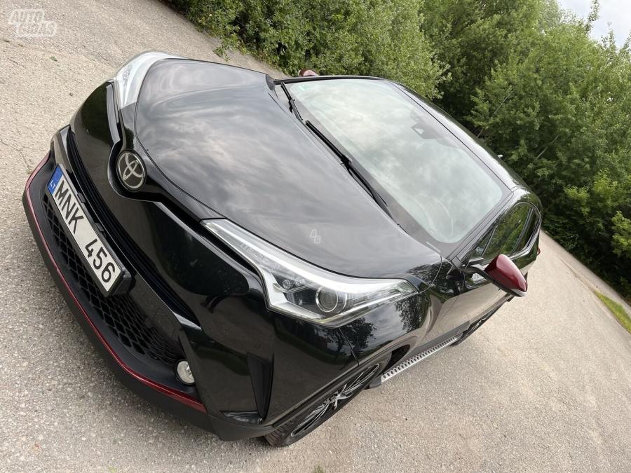 Melns Toyota C-HR 2016 Ukmergė, ar dzinēja tilpumu 1.20 L un nobraukumu 240 tūkst. km par 12200 €, foto 10 vietnē AUTOMOTO.COM.LV