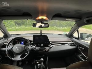 Melns Toyota C-HR 2016 Ukmergė, ar dzinēja tilpumu 1.20 L un nobraukumu 240 tūkst. km par 12200 €, foto 24 vietnē AUTOMOTO.COM.LV
