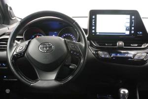 Black Toyota C-HR 2017 in Kaunas, with an engine capacity of 1.80 L and mileage of 117 thousand km for 18500 €, photo 9 on AUTOMOTO.COM.LV