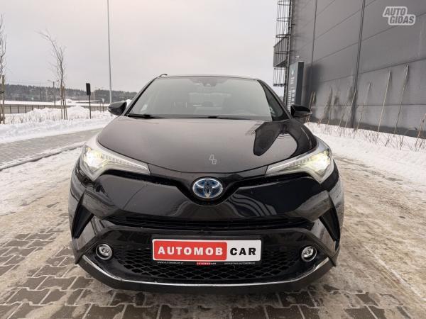 Melns Toyota C-HR 2017 Viļņa, ar dzinēja tilpumu 1.80 L un nobraukumu 128 tūkst. km par 16750 €, foto 2 vietnē AUTOMOTO.COM.LV
