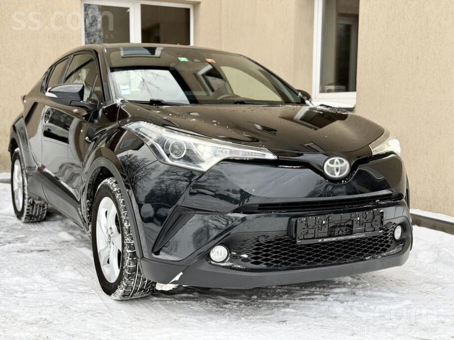 Black Toyota C-HR 2017 in Riga, with an engine capacity of 1.20 L and mileage of 0 thousand km for 13500 €, photo 1 on AUTOMOTO.COM.LV
