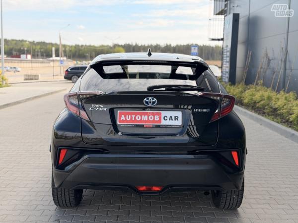Черный Тойота C-HR 2017 в Вильнюс, объемом двигателя 1.80 л и пробегом 92 тыс. км за 17650 €, фото 6 на AUTOMOTO.COM.LV