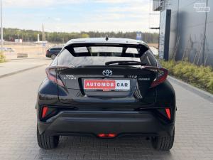 Melns Toyota C-HR 2017 Viļņa, ar dzinēja tilpumu 1.80 L un nobraukumu 92 tūkst. km par 17650 €, foto 7 vietnē AUTOMOTO.COM.LV