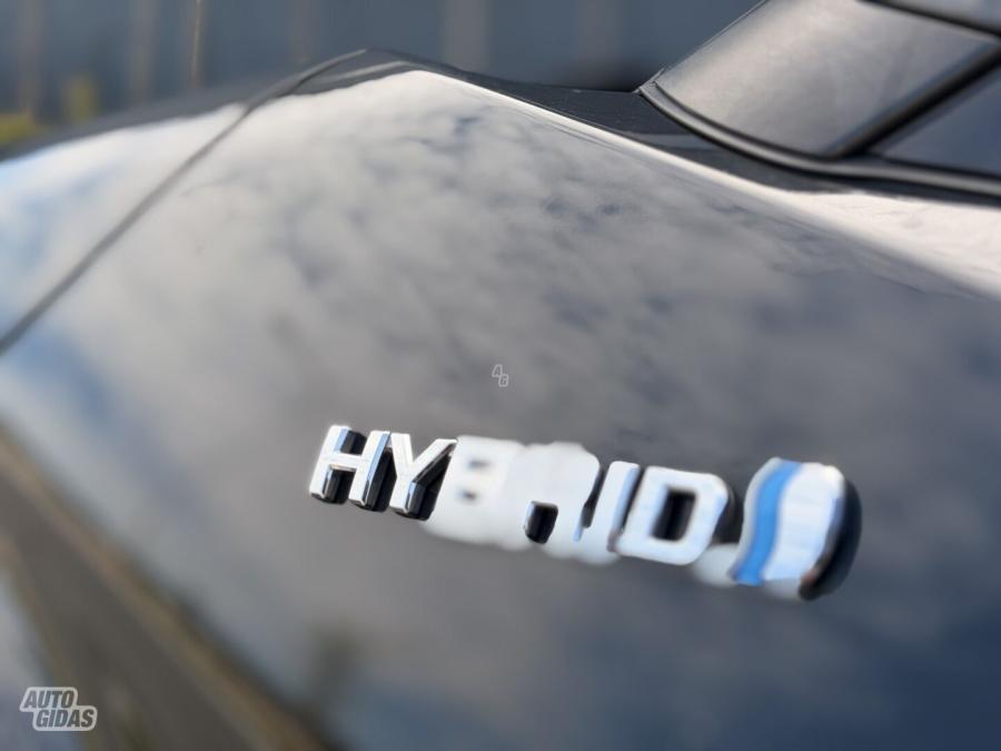 Melns Toyota C-HR 2017 Viļņa, ar dzinēja tilpumu 1.80 L un nobraukumu 92 tūkst. km par 17650 €, foto 11 vietnē AUTOMOTO.COM.LV