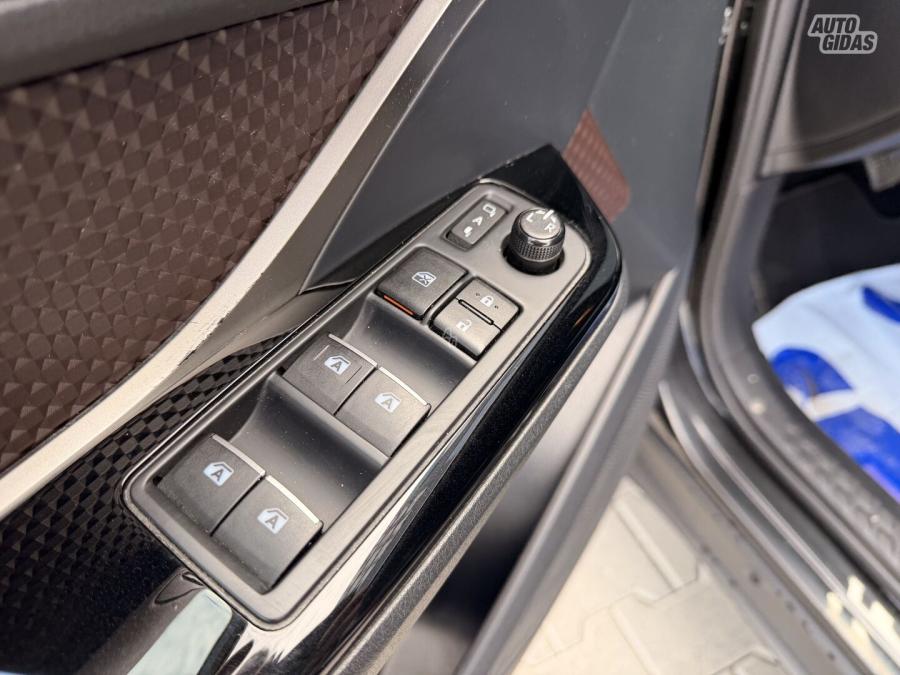 Melns Toyota C-HR 2017 Viļņa, ar dzinēja tilpumu 1.80 L un nobraukumu 92 tūkst. km par 17650 €, foto 22 vietnē AUTOMOTO.COM.LV