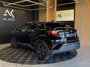 Черный Тойота C-HR 2017 в Каунас, объемом двигателя 1.80 л и пробегом 124 тыс. км за 17990 €, фото 9 на AUTOMOTO.COM.LV