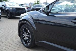 Черный Тойота C-HR 2017 в Вильнюс, объемом двигателя 1.80 л и пробегом 151 тыс. км за 17000 €, фото 7 на AUTOMOTO.COM.LV