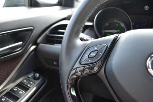 Черный Тойота C-HR 2017 в Вильнюс, объемом двигателя 1.80 л и пробегом 151 тыс. км за 17000 €, фото 42 на AUTOMOTO.COM.LV