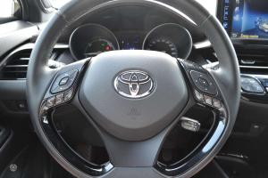 Черный Тойота C-HR 2017 в Вильнюс, объемом двигателя 1.80 л и пробегом 151 тыс. км за 17000 €, фото 44 на AUTOMOTO.COM.LV