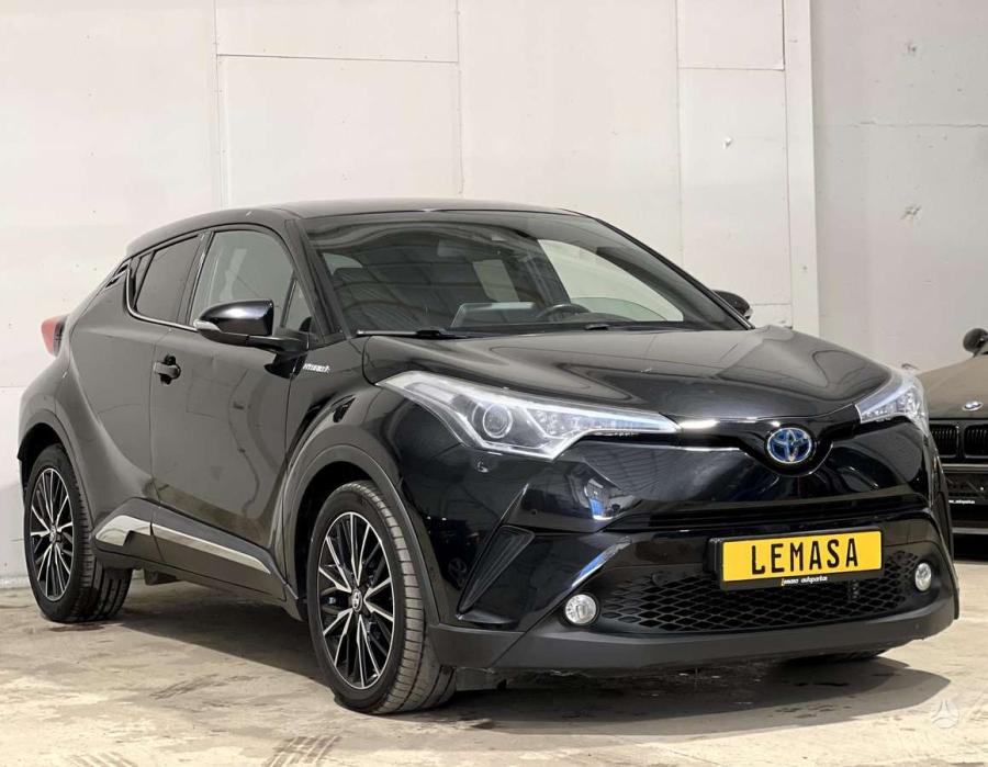 Черный Тойота C-HR 2017 в Клайпеда, объемом двигателя 1.80 л и пробегом 173 тыс. км за 14500 €, фото 6 на AUTOMOTO.COM.LV