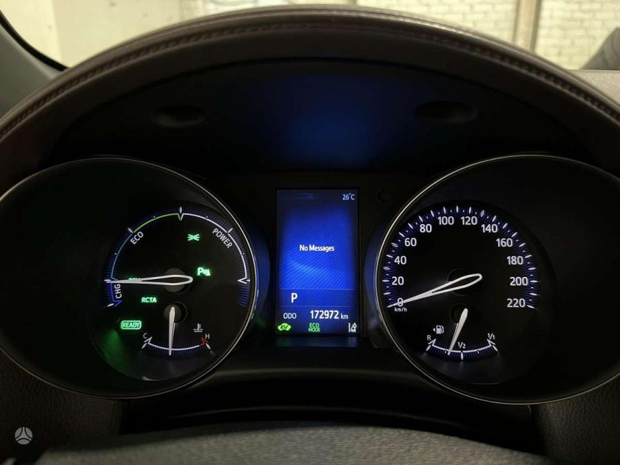 Черный Тойота C-HR 2017 в Клайпеда, объемом двигателя 1.80 л и пробегом 173 тыс. км за 14500 €, фото 9 на AUTOMOTO.COM.LV