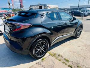 Melns Toyota C-HR 2017 Kauņa, ar dzinēja tilpumu 1.80 L un nobraukumu 155 tūkst. km par 16200 €, foto 5 vietnē AUTOMOTO.COM.LV