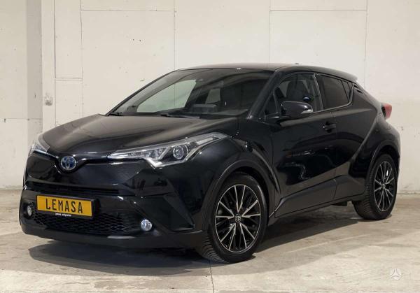 Черный Тойота C-HR 2017 в Клайпеда, объемом двигателя 1.80 л и пробегом 177 тыс. км за 16000 €, фото 1 на AUTOMOTO.COM.LV
