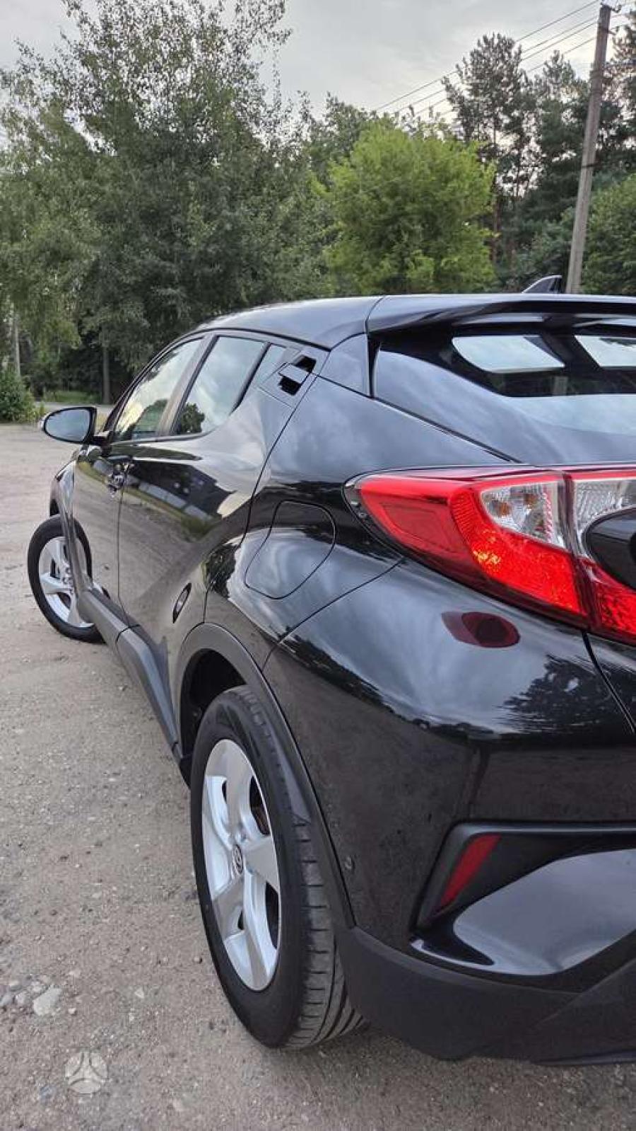 Melns Toyota C-HR 2017 Kauņa, ar dzinēja tilpumu 1.80 L un nobraukumu 134 tūkst. km par 14900 €, foto 8 vietnē AUTOMOTO.COM.LV