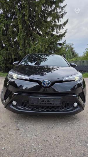 Melns Toyota C-HR 2017 Kauņa, ar dzinēja tilpumu 1.80 L un nobraukumu 134 tūkst. km par 14900 €, foto 12 vietnē AUTOMOTO.COM.LV