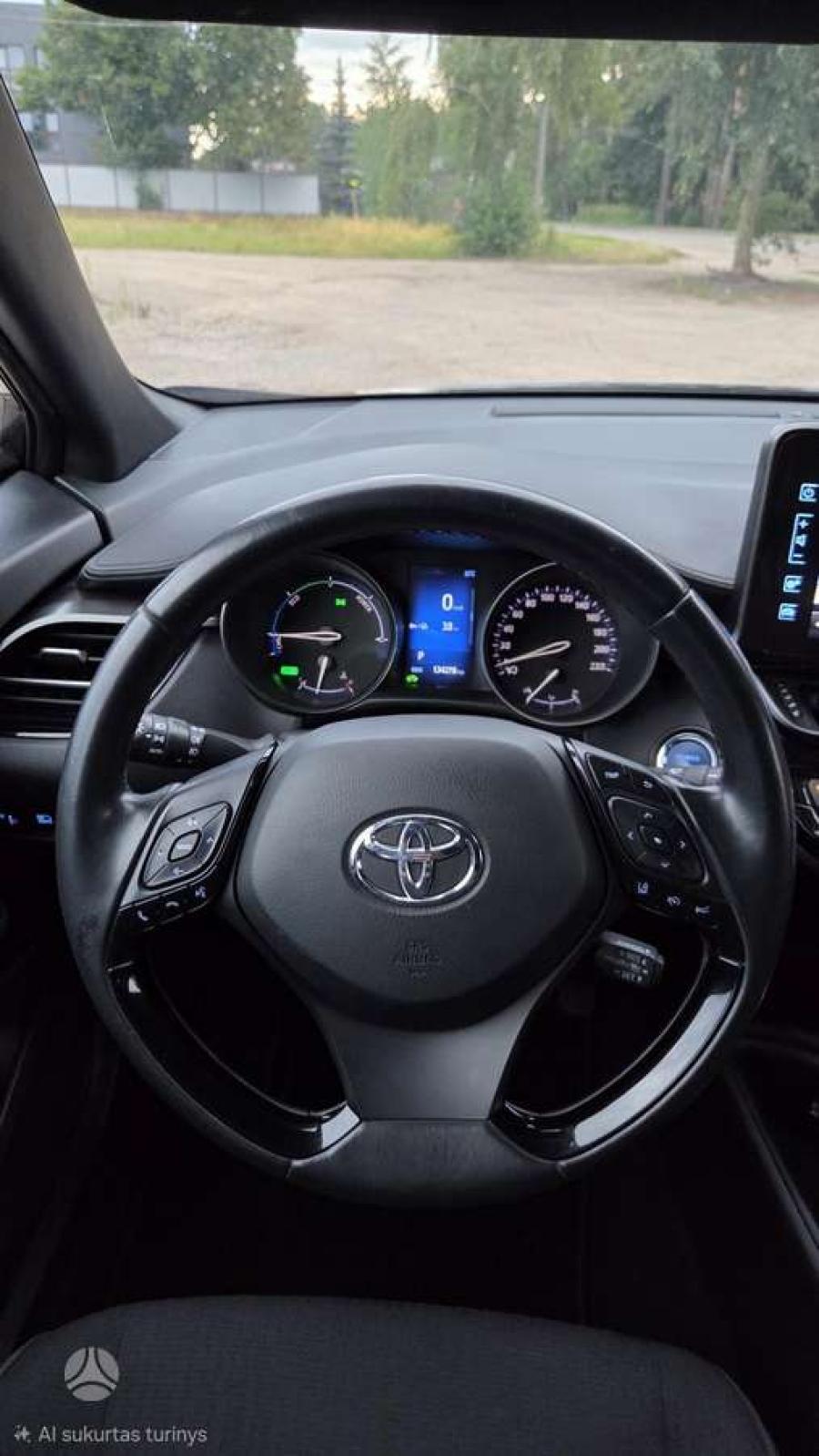 Melns Toyota C-HR 2017 Kauņa, ar dzinēja tilpumu 1.80 L un nobraukumu 134 tūkst. km par 14900 €, foto 16 vietnē AUTOMOTO.COM.LV