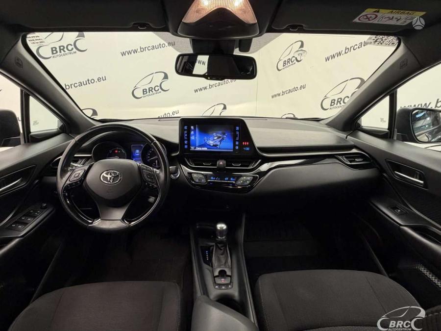 Melns Toyota C-HR 2017 Viļņa, ar dzinēja tilpumu 1.80 L un nobraukumu 149 tūkst. km par 15500 €, foto 5 vietnē AUTOMOTO.COM.LV