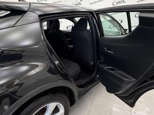 Melns Toyota C-HR 2017 Viļņa, ar dzinēja tilpumu 1.80 L un nobraukumu 149 tūkst. km par 15500 €, foto 14 vietnē AUTOMOTO.COM.LV