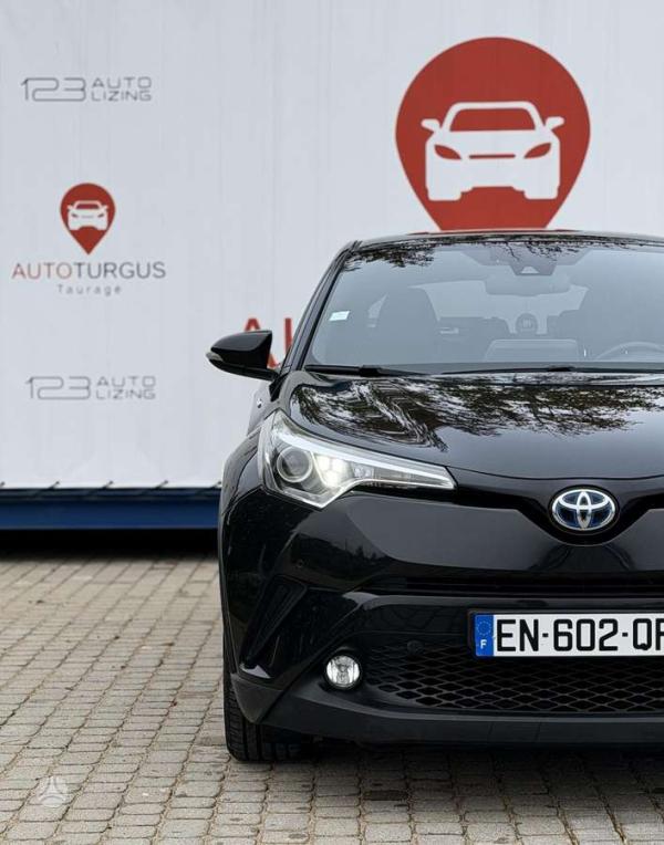 Черный Тойота C-HR 2017 в Таураге, объемом двигателя 1.80 л и пробегом 168 тыс. км за 14800 €, фото 9 на AUTOMOTO.COM.LV