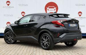 Black Toyota C-HR 2017 in Taurage, with an engine capacity of 1.80 L and mileage of 168 thousand km for 14800 €, photo 26 on AUTOMOTO.COM.LV