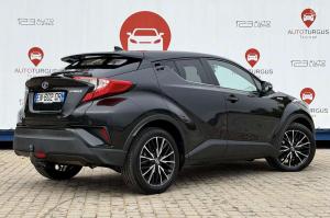 Black Toyota C-HR 2017 in Taurage, with an engine capacity of 1.80 L and mileage of 168 thousand km for 14800 €, photo 32 on AUTOMOTO.COM.LV